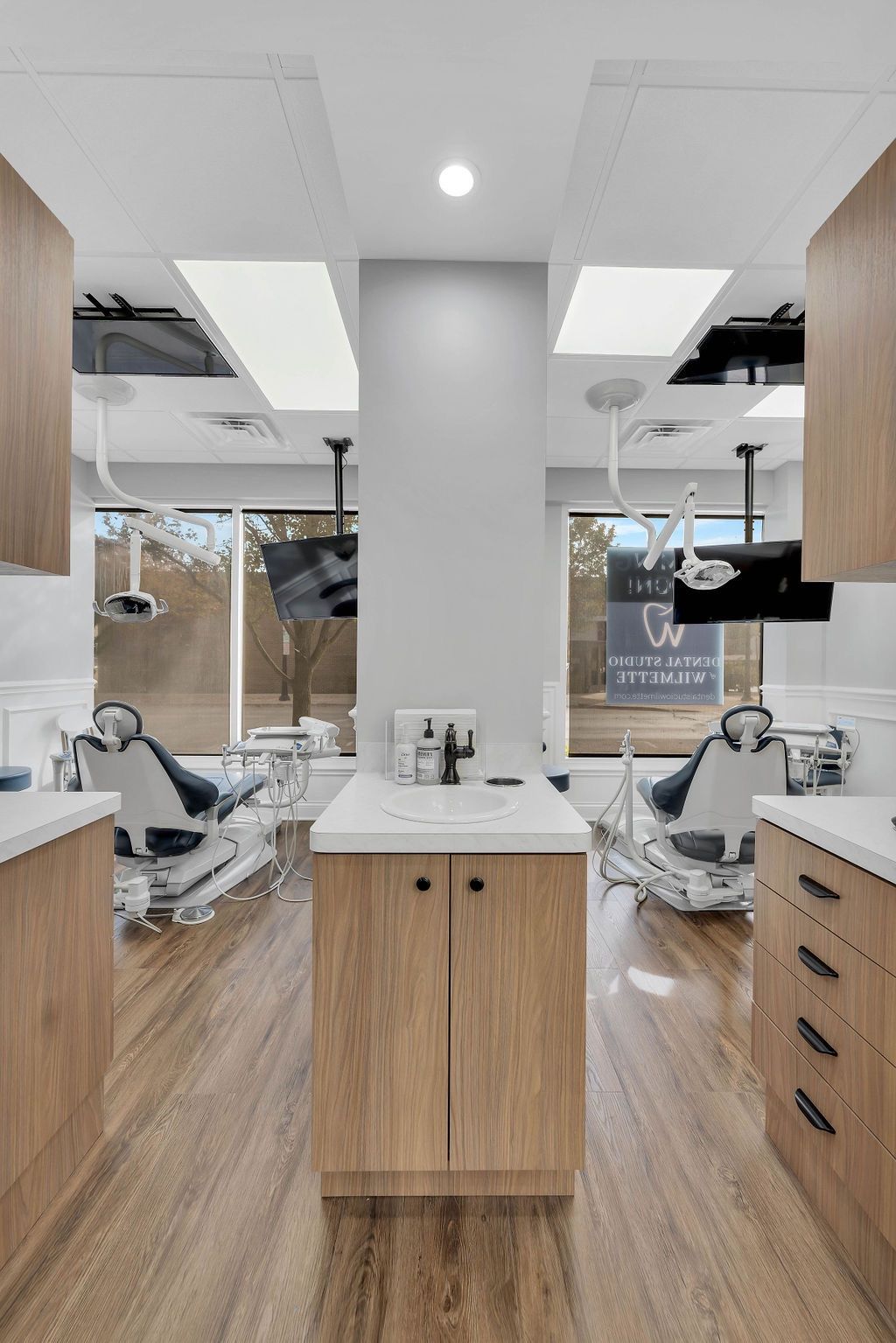 Dental Studio Of Wilmette